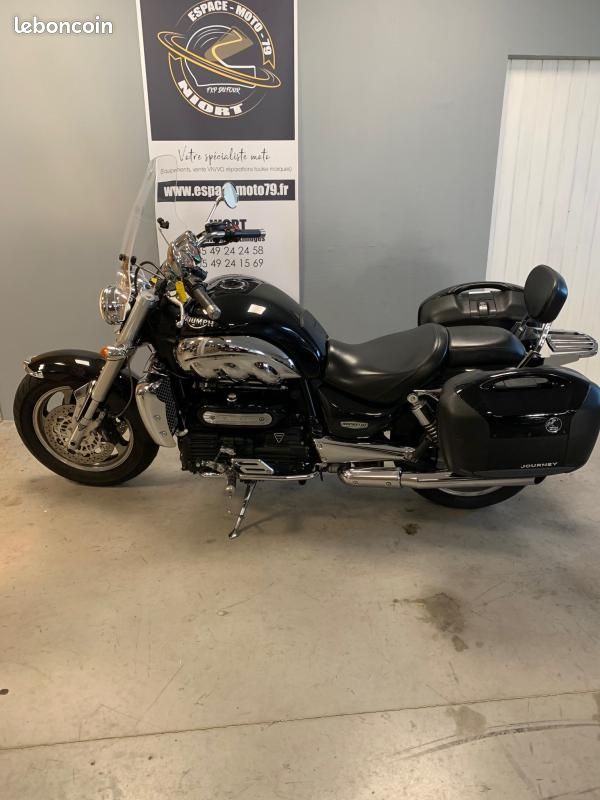 Triumph Rocket III 2300 cm3 - Motos