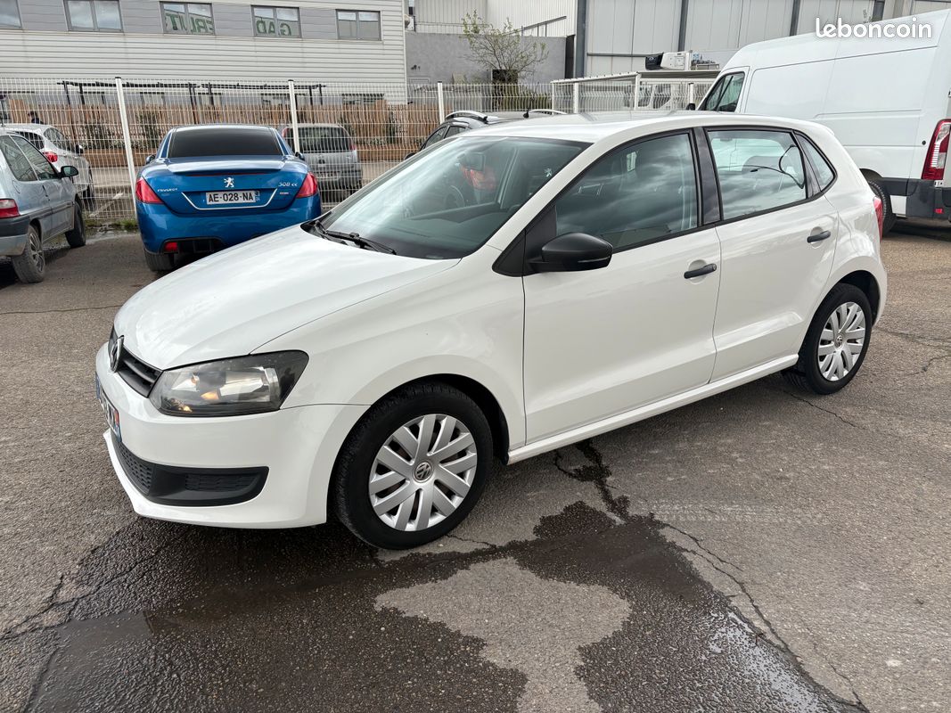 Volkswagen polo 1,6 tdi 90 cv confortline - Voitures