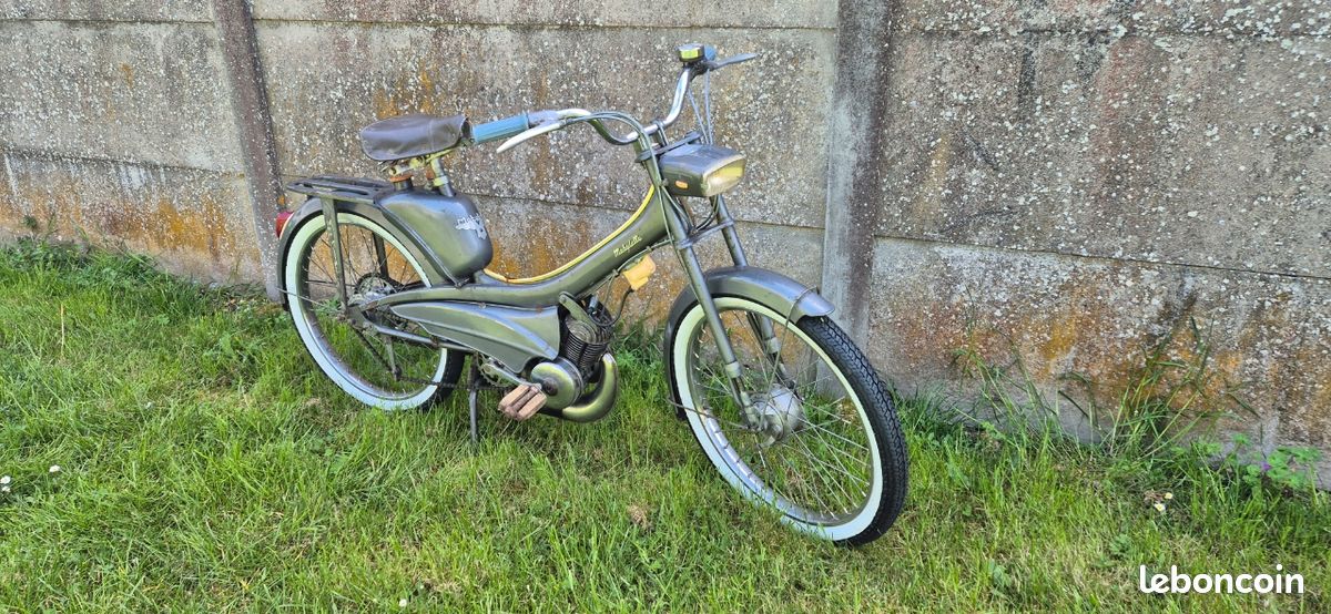 Mobylette Motobecane AV44 - Motos