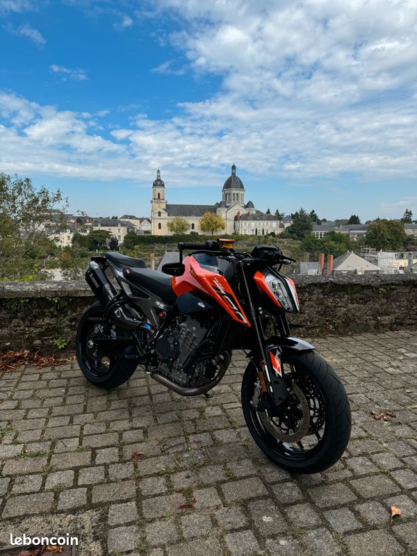790 Duke a2 full équipé - Motos