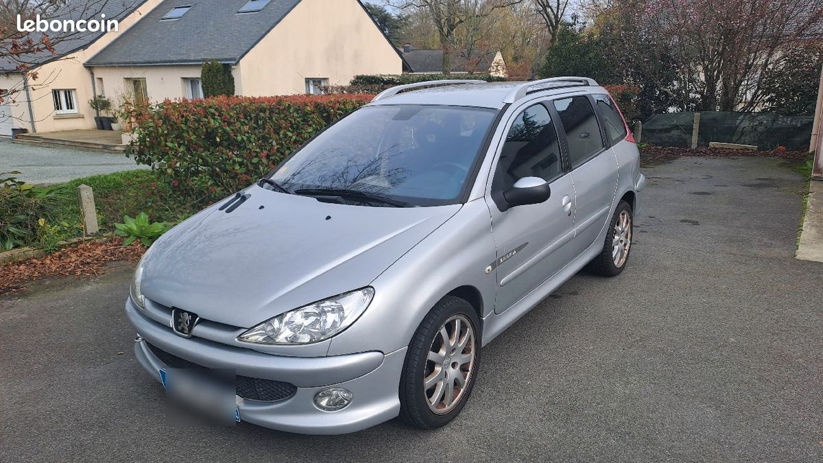 A saisir peugeot 206 sw 1.6 hdi 110 cv 281 000 km très bon état - Voitures