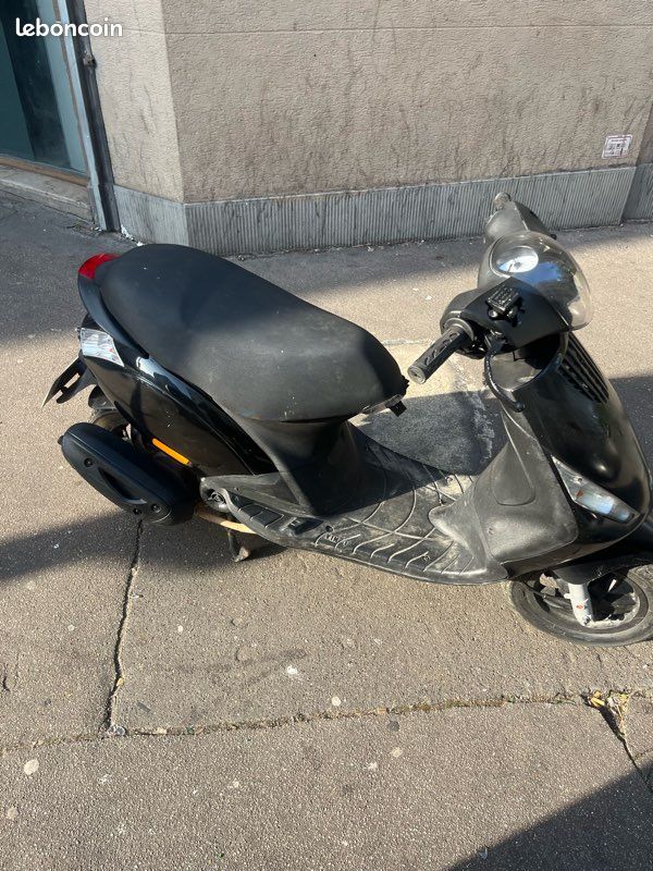 Piaggio zip 4 temps - Motos