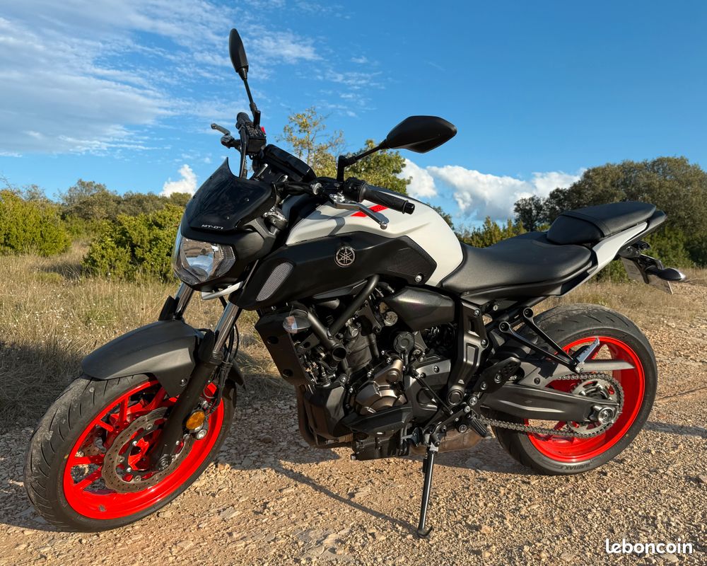 Yamaha Mt07 A2 - Motos