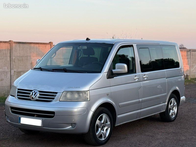 Volkswagen Multivan T5 2.5 TDI 174 - Voitures
