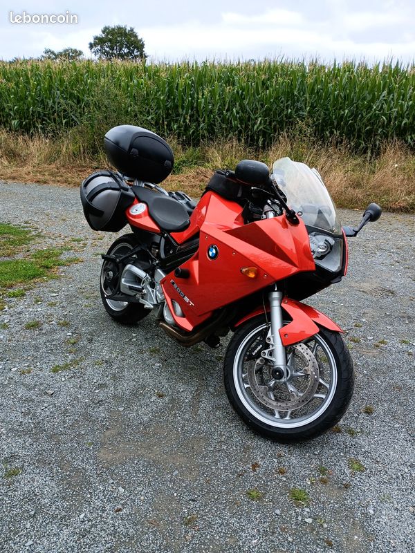 Bmw f800st - Motos