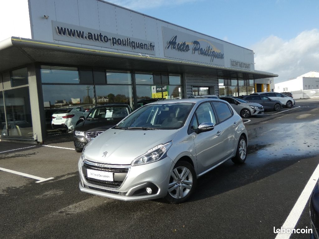 Peugeot 208 1.2 PureTech 82ch BVM5 Style - Voitures