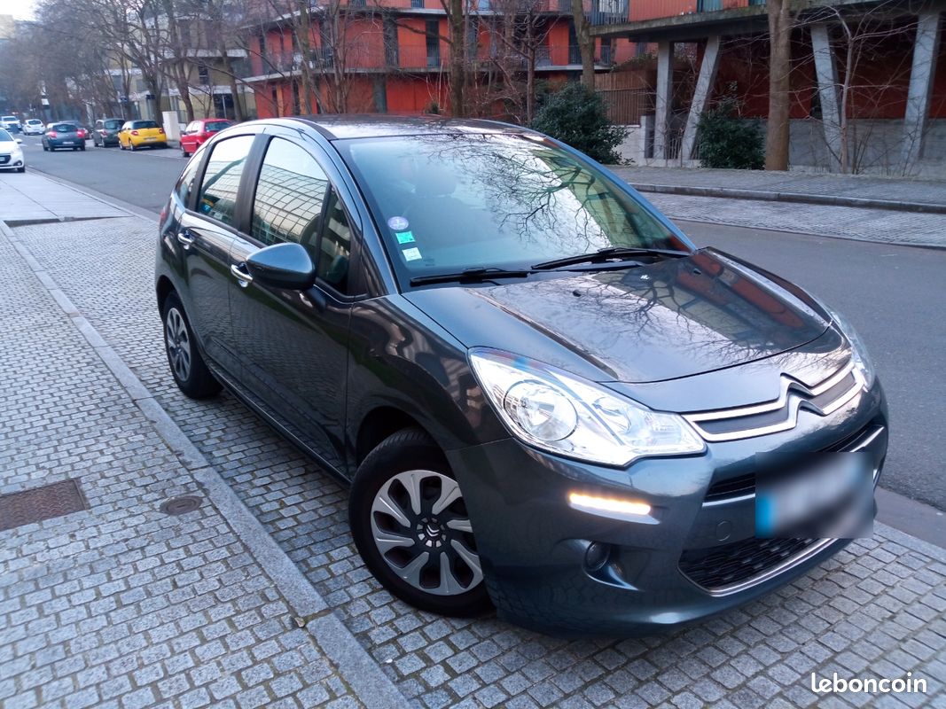 Citroen c3 (2) 1.2 essence 82ch pack attraction, ct/ok - Voitures