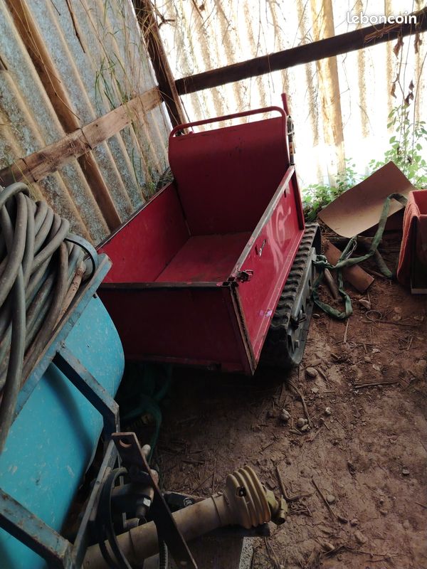 Brouette a moteur - Matériel agricole