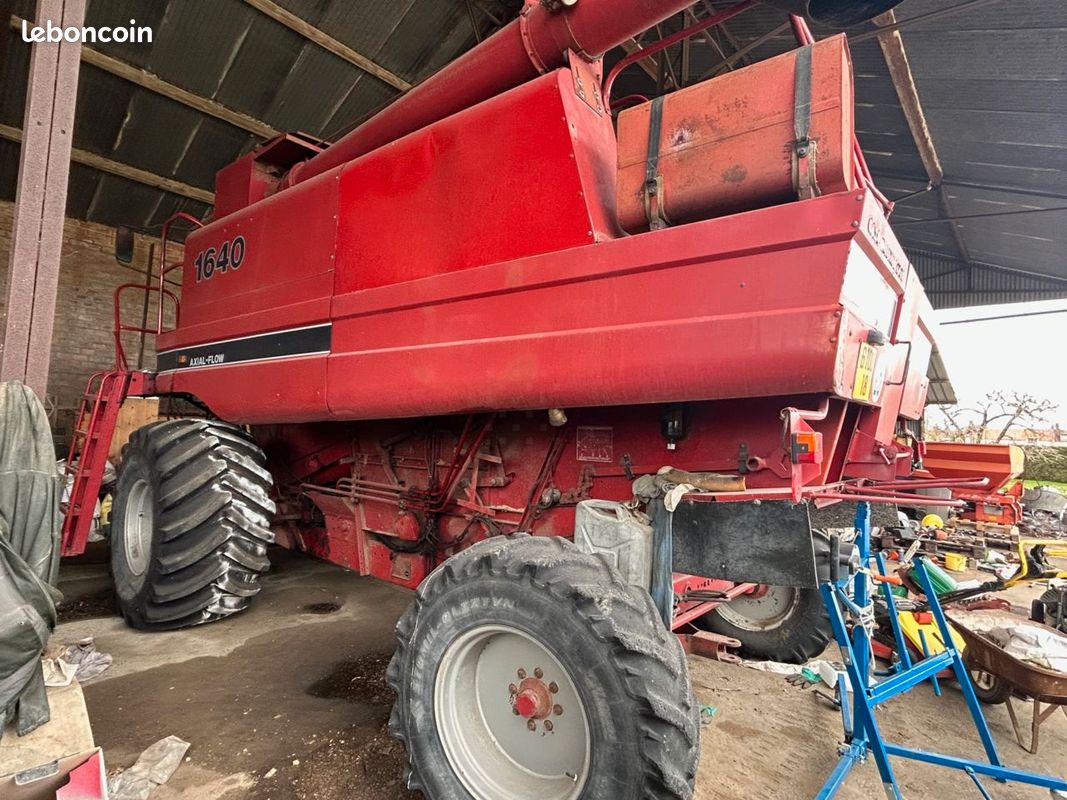 Case IH 1640 - Matériel agricole