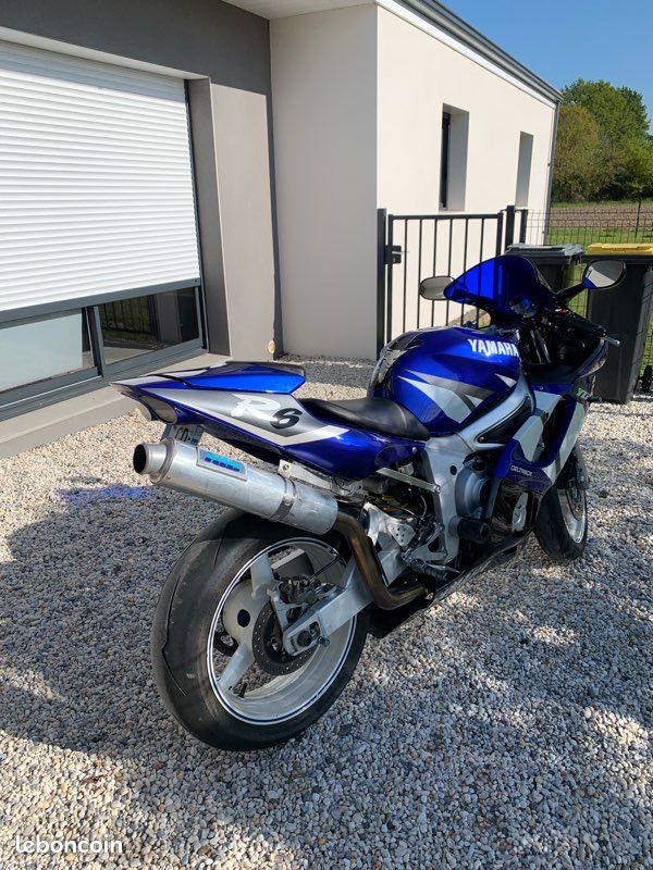 Yamaha r6 - Motos