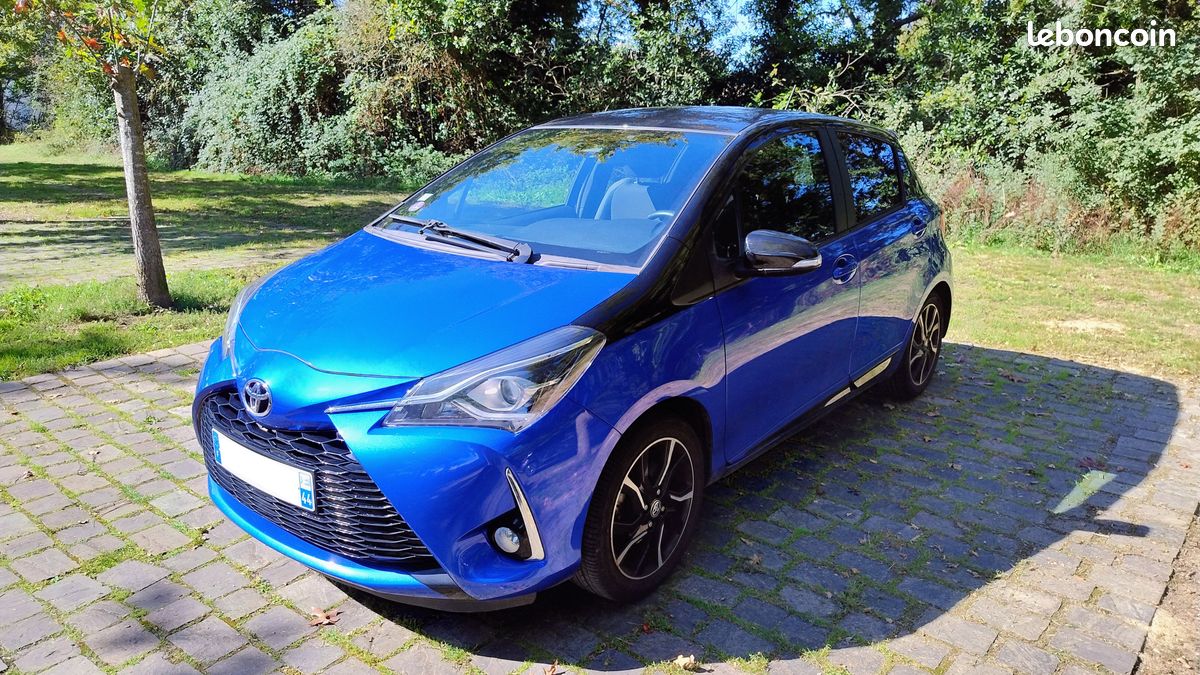 Toyota Yaris MY17 110 VVT-i Collection Pack Zen - Voitures