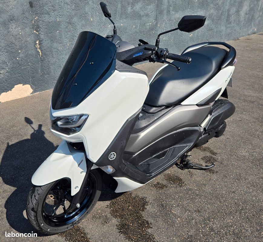 Yamaha nmax 125 2024 - Motos