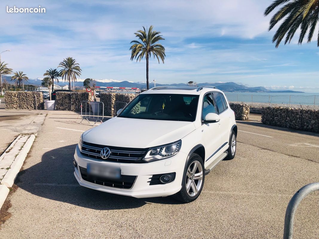 Volkswagen Tiguan R-LINE 2.0 TDI 110 FAP BlueMotion 2016 - Voitures