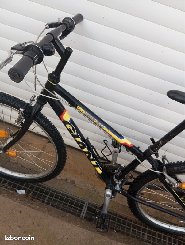 Vélo Giant 26 pouces - Vélos