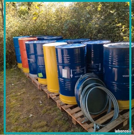 Bidon 200 litres en plastique d'occasion - Bricolage - leboncoin