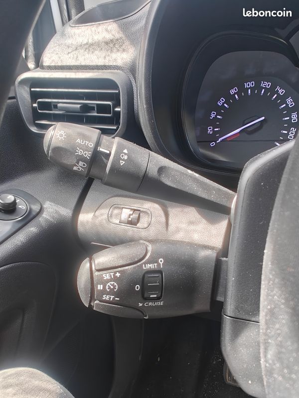 Citroen berlingo 3 iii (3) taille m bluehdi 100 s&s plus bvm6 - Utilitaires