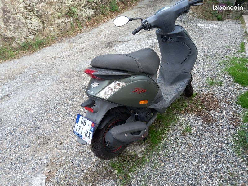 Scooter ZIP Piaggio 50cc - Motos