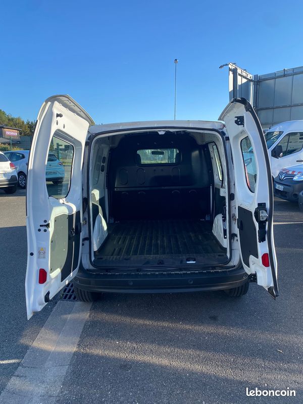 Vehicule Utilitaire 5 Places Tva Recuperable