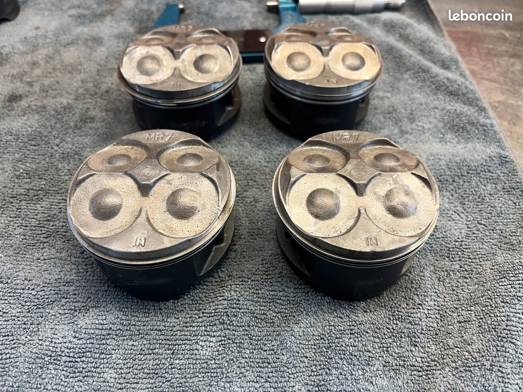 Pistons Honda rc 30 - Équipement moto