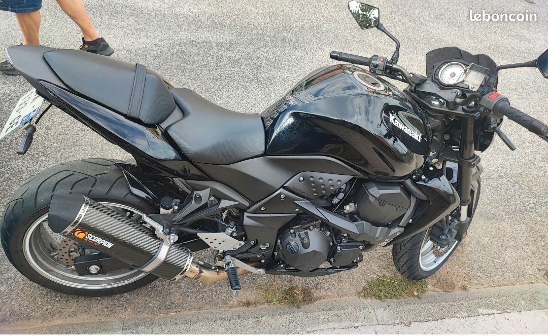 Kawasaki Z750 - Motos
