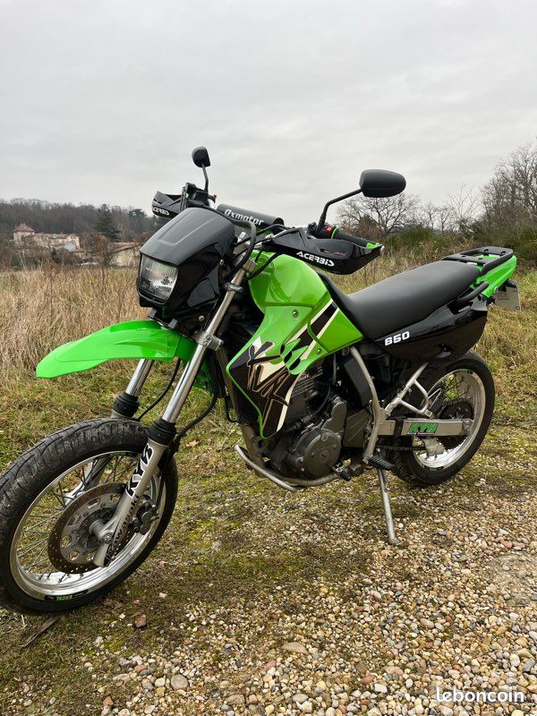 KLR 650 Super motard - Motos