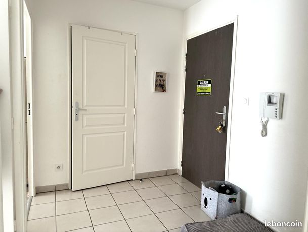 Maison à vendre et vente appartement Meyzieu (69330) - leboncoin