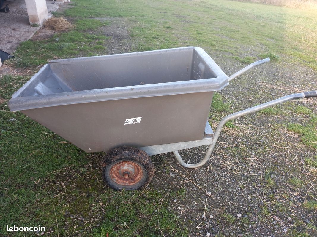 Brouette 650 l la gee - Matériel agricole