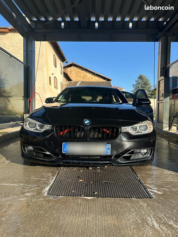 F30 318D pack sport - Voitures