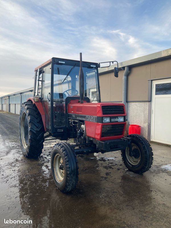 Tracteur case ih 733 - Tracteurs