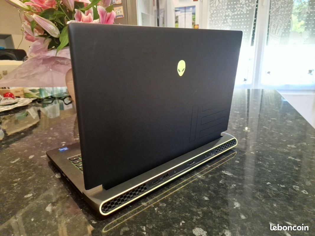 Alienware m15 r6 - Ordinateurs