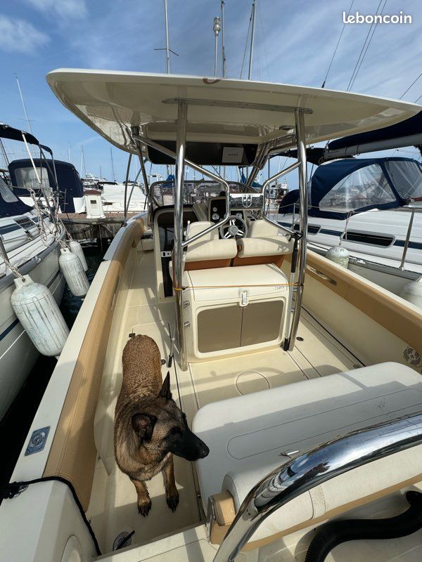 Invictus FX 270 - Nautisme