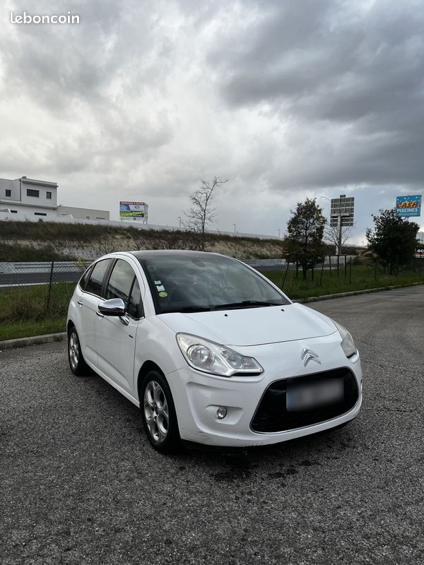Citroën C3 1.6 HDi 90 ch Exclusive – 2011 – Toit panoramique - Voitures