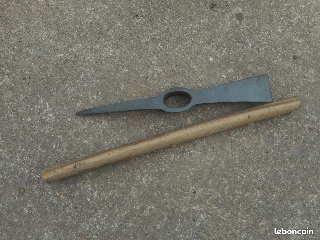 Militaria pioche portative d'infanterie modèle 1916 - Collection