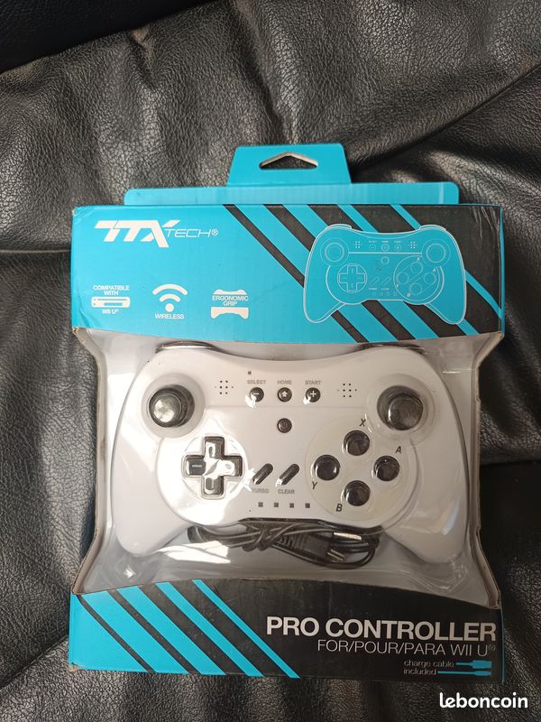 Manette TTX Tech Pro Controller pour Wii U - Consoles