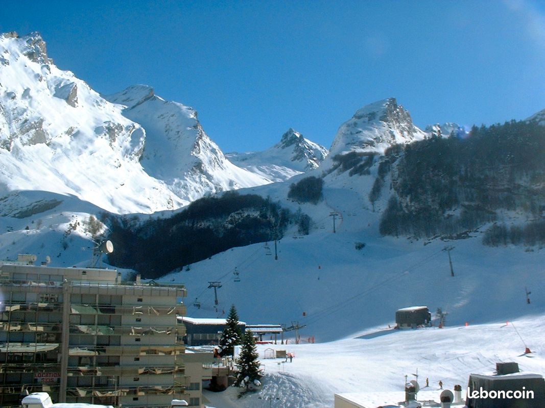 Gourette, pieds & vue sur pistes, 6 pers. Appt tout confort - Locations ...