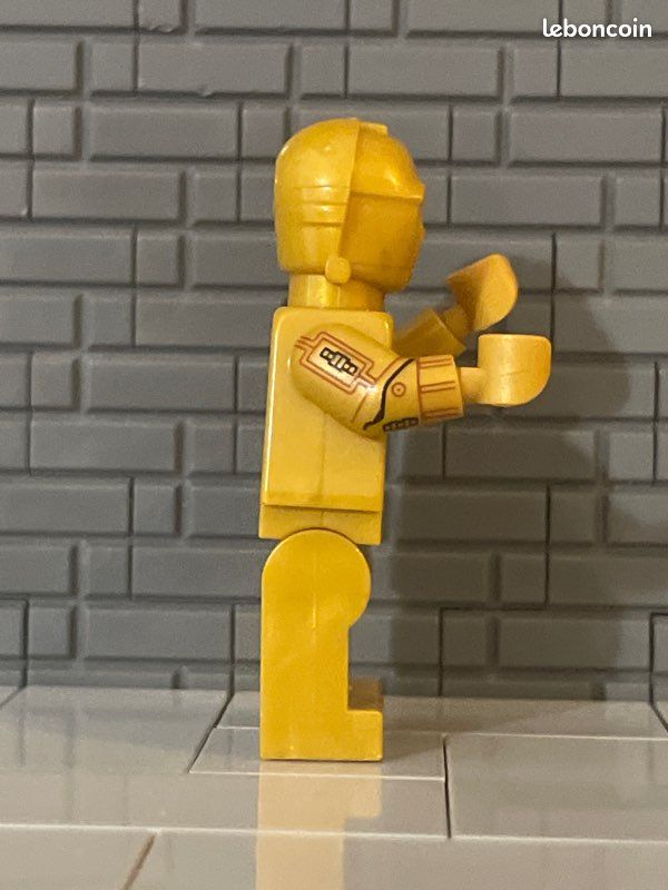 SW1201 - C-3PO - Printed Legs, Toes and Arms, Bright Light Yellow Eyes ...