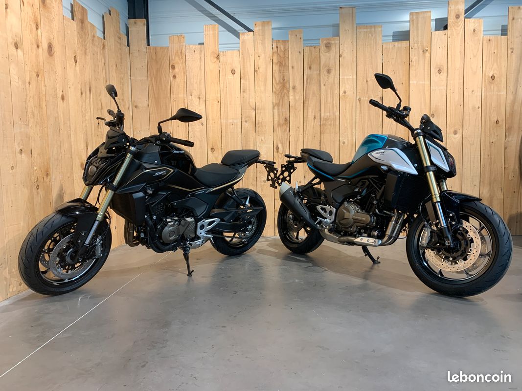 Qj motor srk 550 - Motos