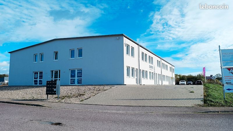 Local bureaux 1 500 m² - Bureaux & Commerces