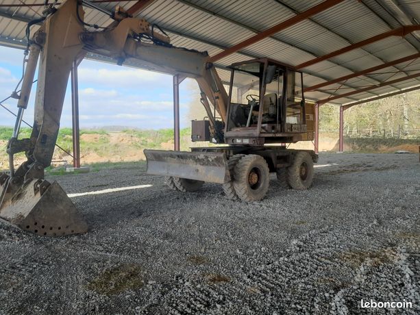 Pelle poclain -BTP - Chantier gros-oeuvre d'occasion - leboncoin