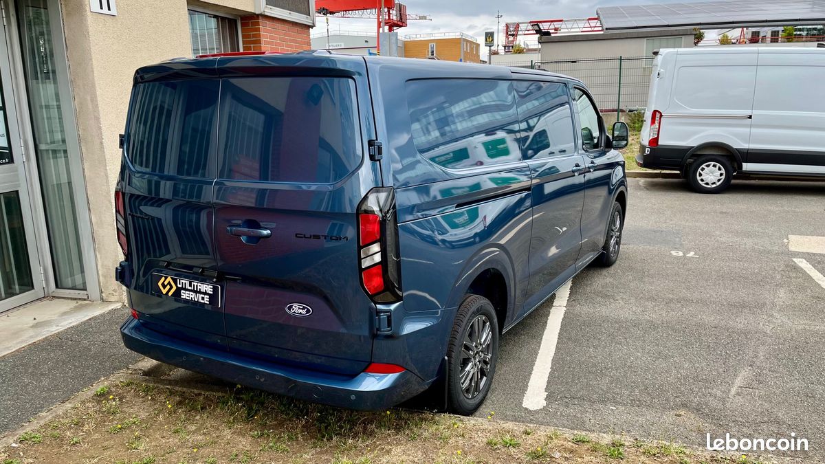 37 490 ht / ford transit custom limited 320 l2h1 2.0 ecoblue 170 cv ...