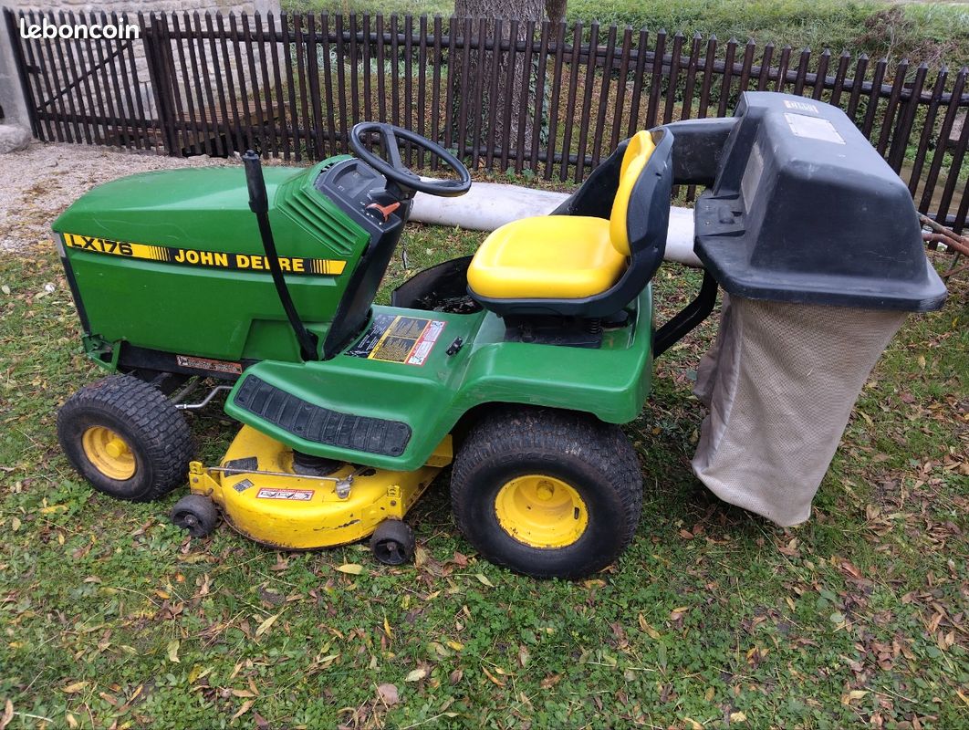 Tracteur tondeuse john Deere lx 176 - Tracteurs