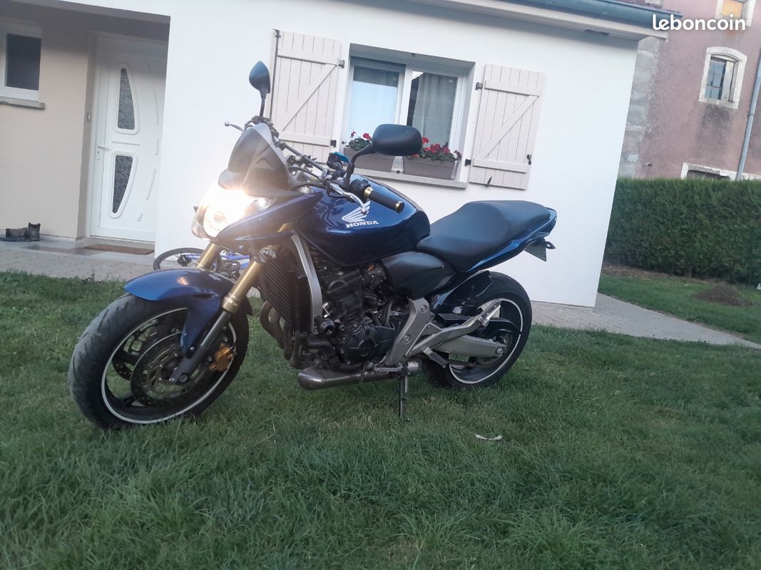 Hornet cb 600 - Motos