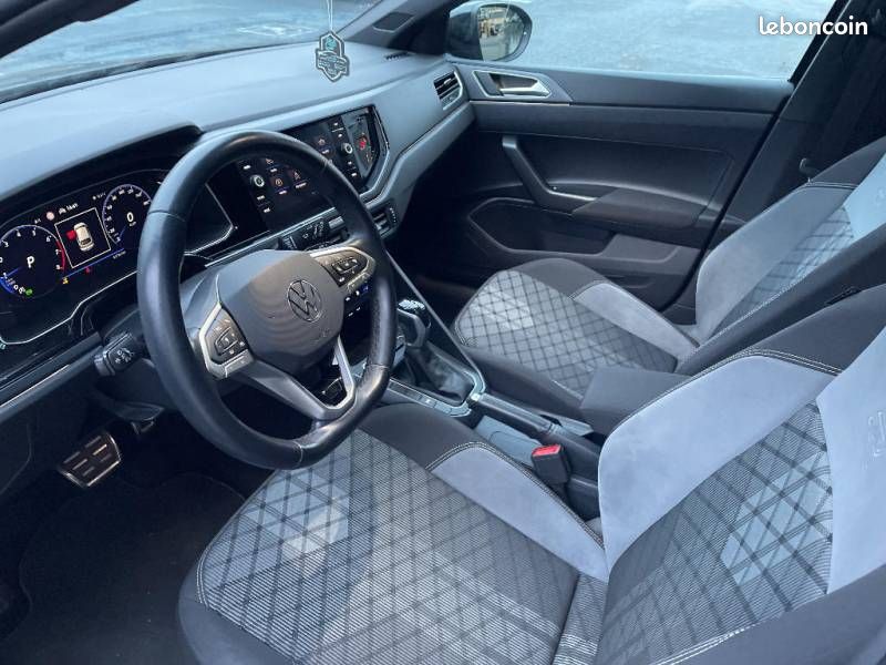 Volkswagen Taigo 1.0 TSI 110 DSG7 R-Line - Voitures