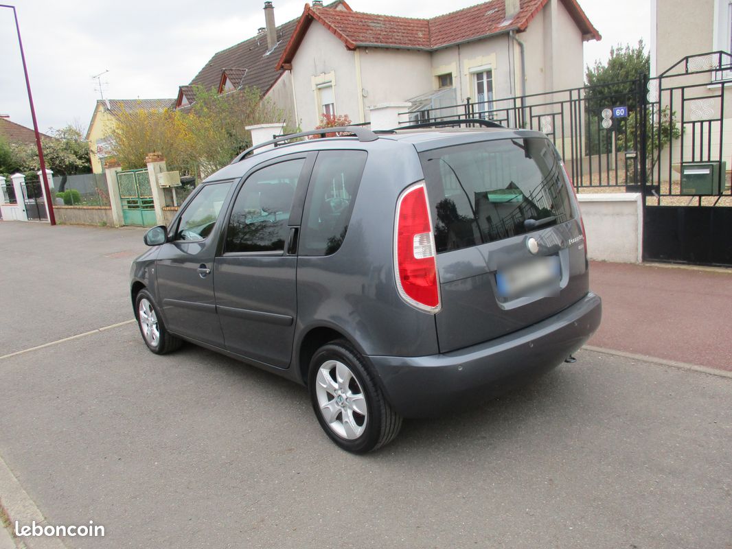 Skoda roomster 1.9l tdi 105cv - Voitures