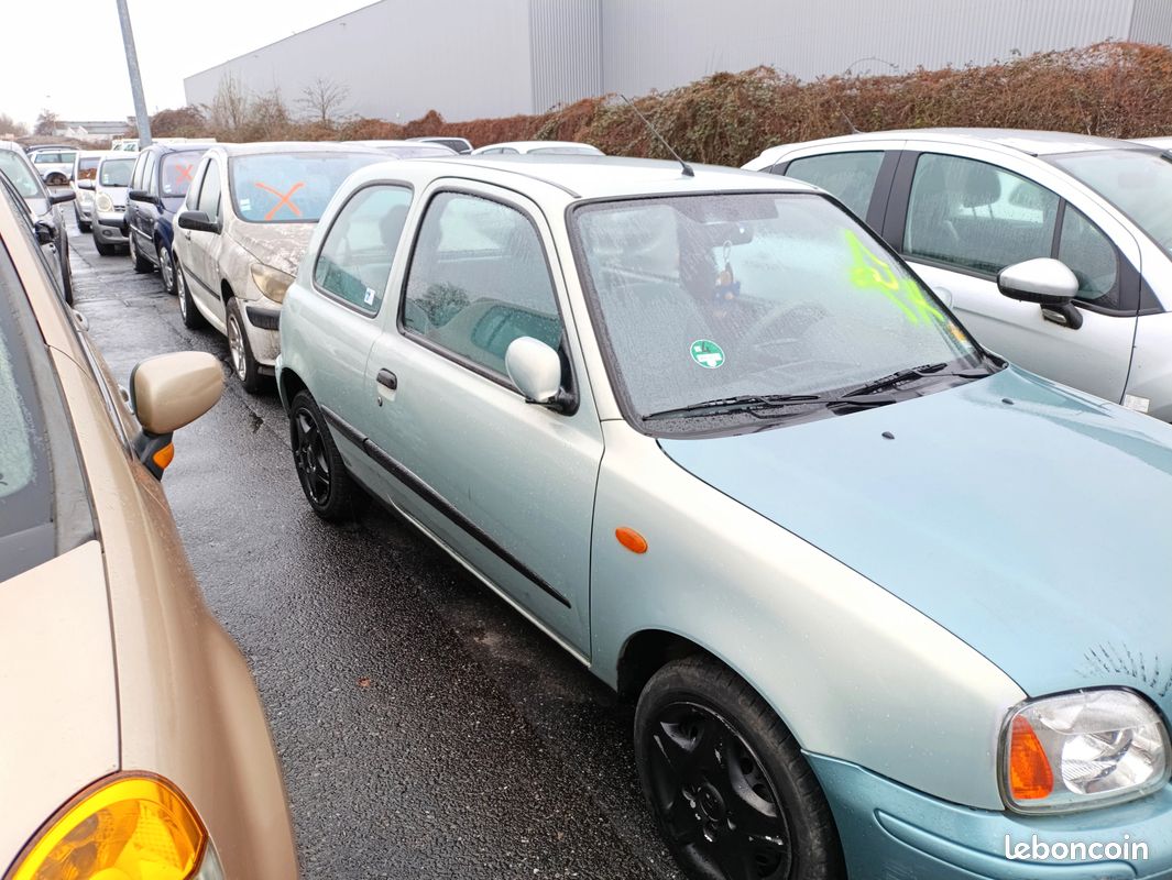 NISSAN MICRA 1 PHASE 2 1.0 - 8V 988cm3 - Équipement auto