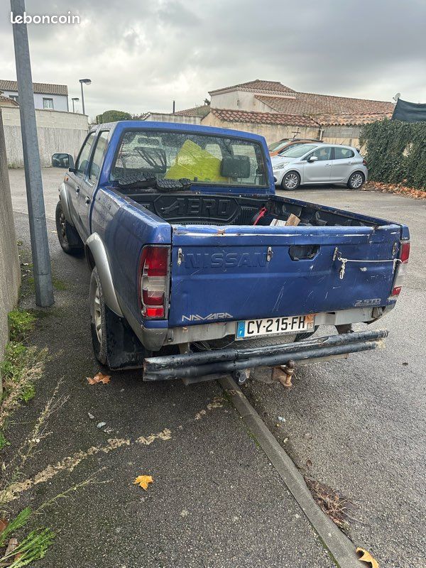 Pick up Navara d22 - Voitures