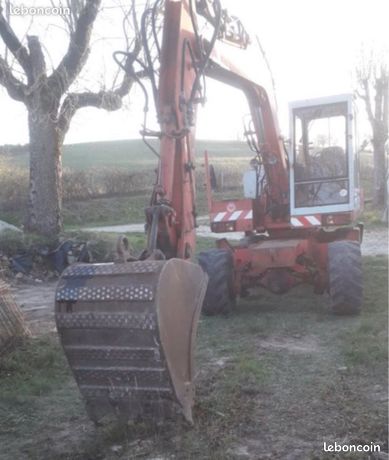 Pelle poclain d'occasion - BTP - Chantier gros-oeuvre - leboncoin