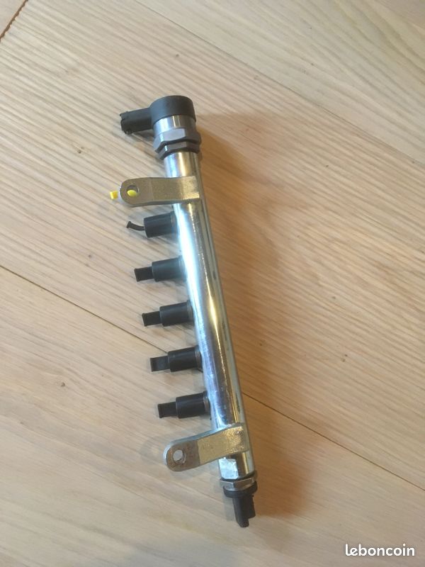 Rampe commune d'injection Common Rail 2.2hdi - Équipement auto