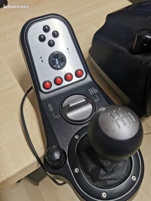 Volant logitech G25 - Jeux vidéo