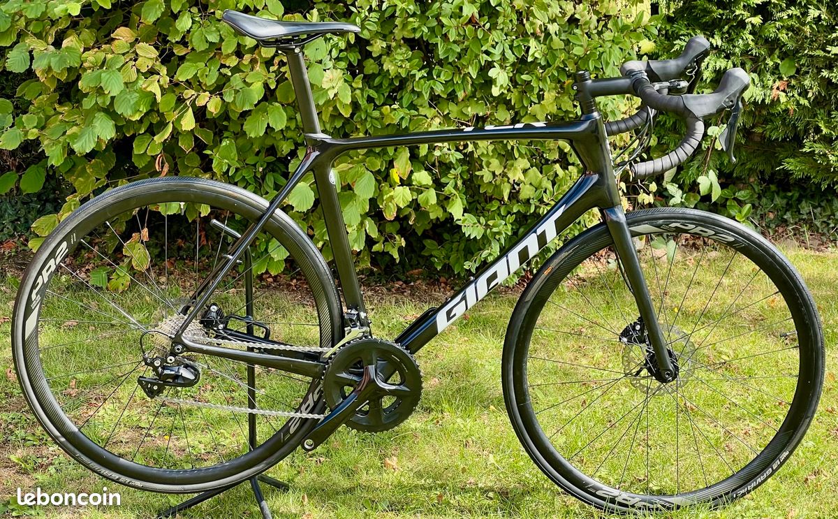 Giant TCR Advanced 2 Pro Disc Carbone - Vélos